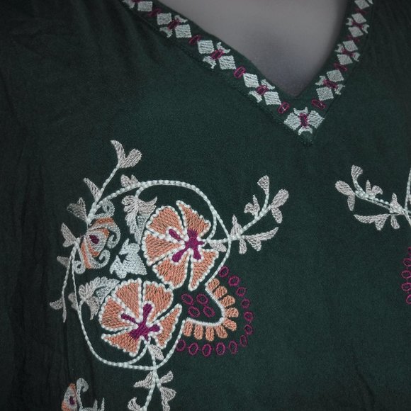 entro | Tops | Entro Green Floral Embroidered Boho Swing Tunic | Poshmark